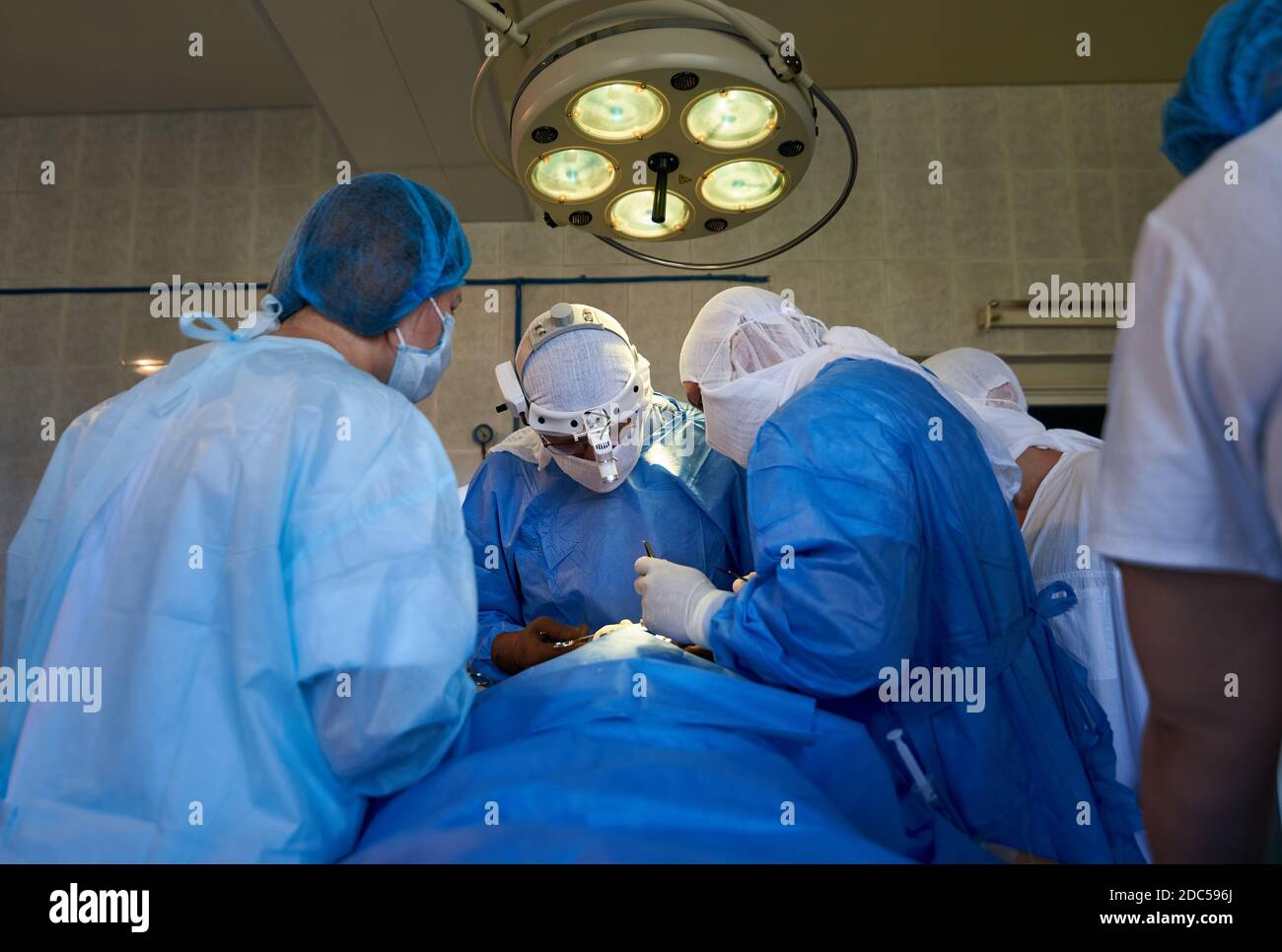 Surgery. General view of surgical operation Stock Photo - Alamy