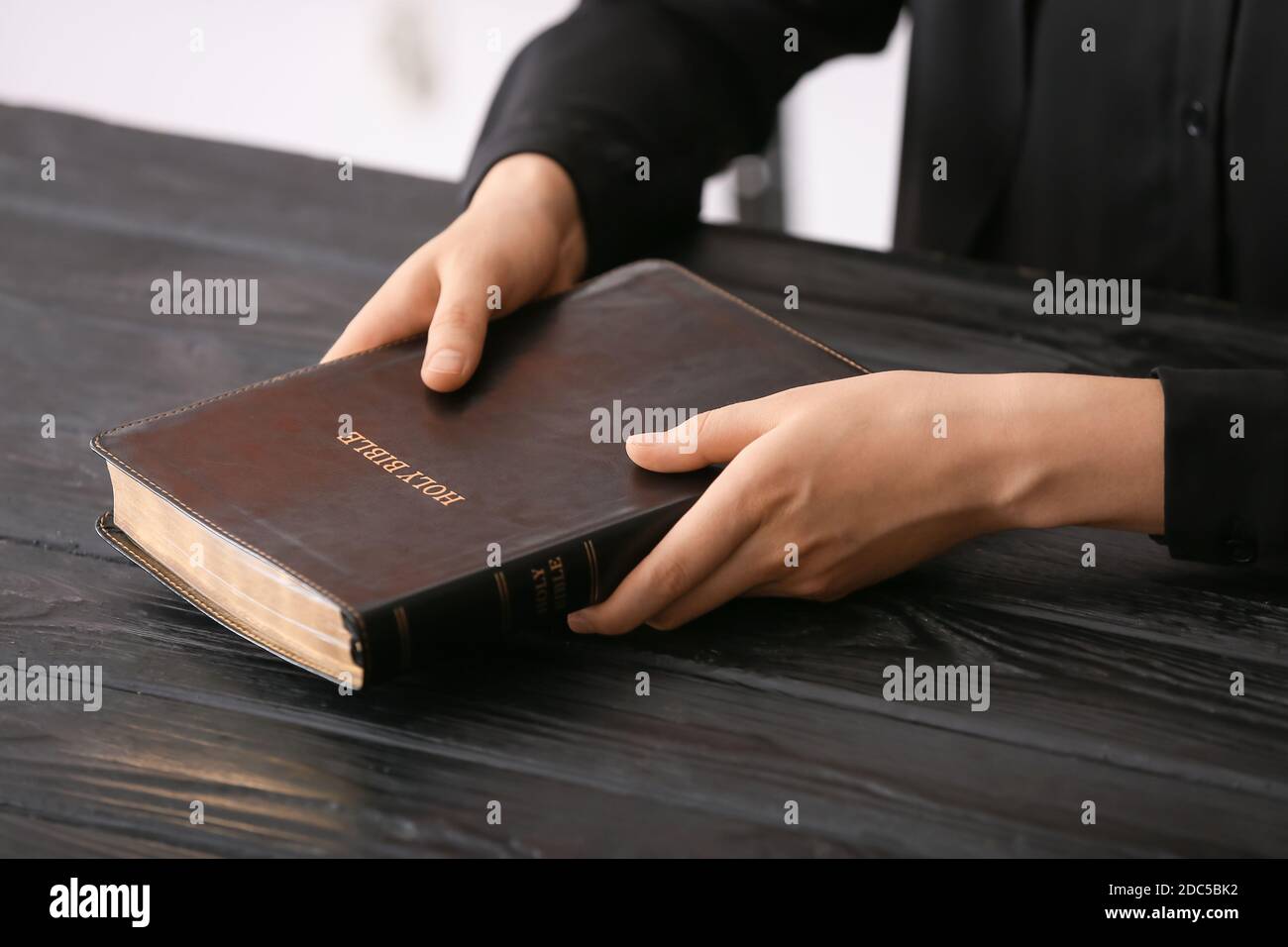 Table of holy man hi-res stock photography and images - Alamy
