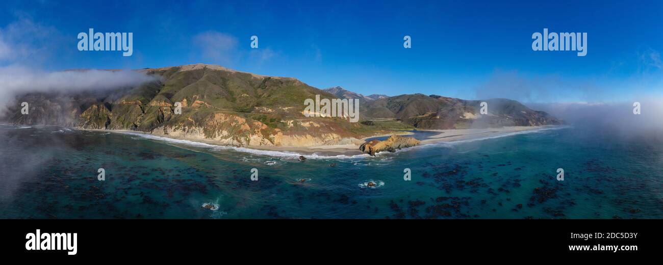 Ocean fog rolling in onto Highway 1 and Big Sur, California, USA Stock ...