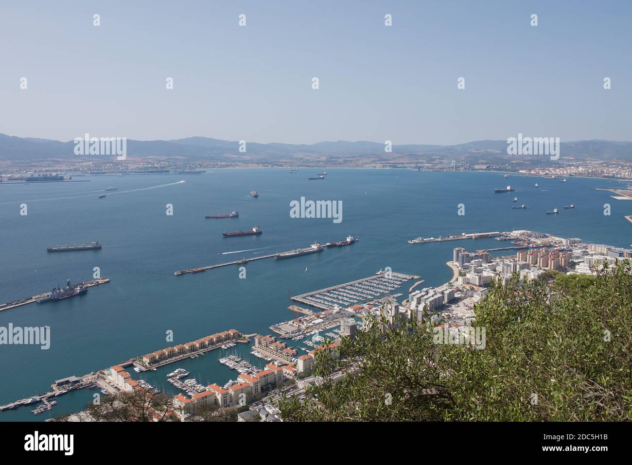 Gibraltar marina bay boats hi-res stock photography and images - Alamy