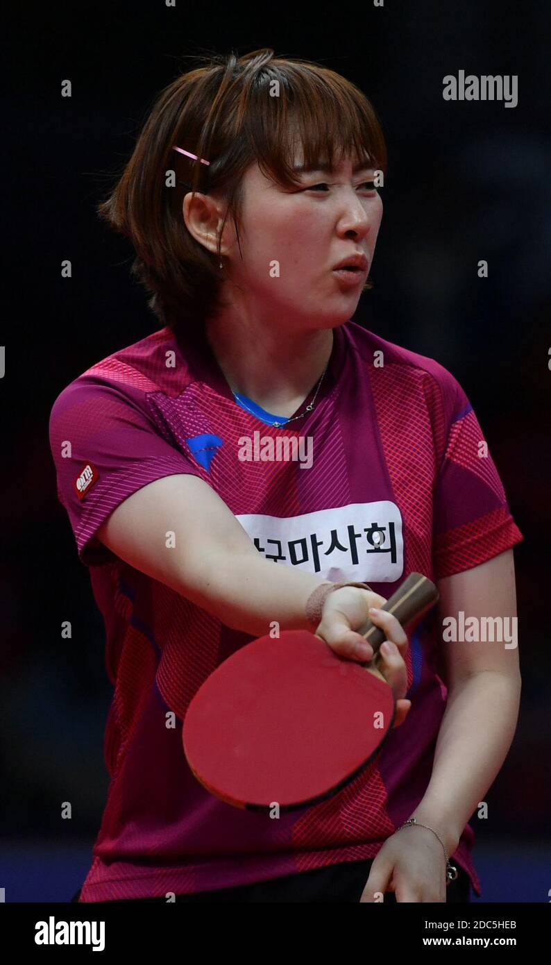 Zhengzhou, China's Henan Province. 19th Nov, 2020. Suh Hyowon of South ...