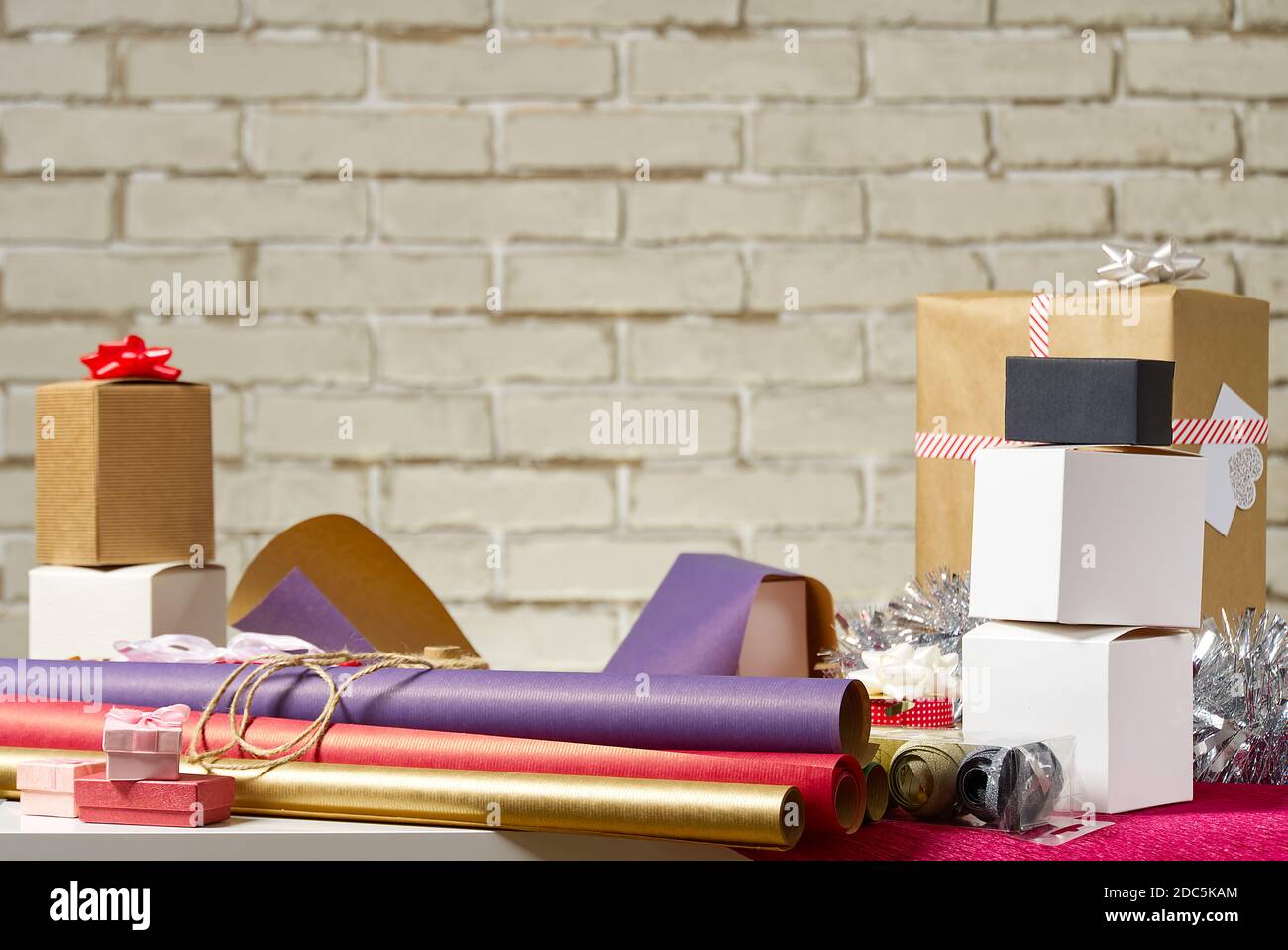 DIY Gift Wrapping station. Beautiful christmas gifts Christmas wrapping ...