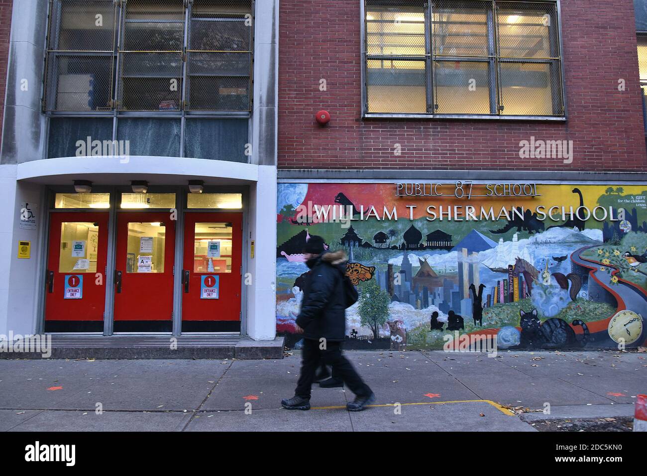 T ps hi-res stock photography and images - Alamy