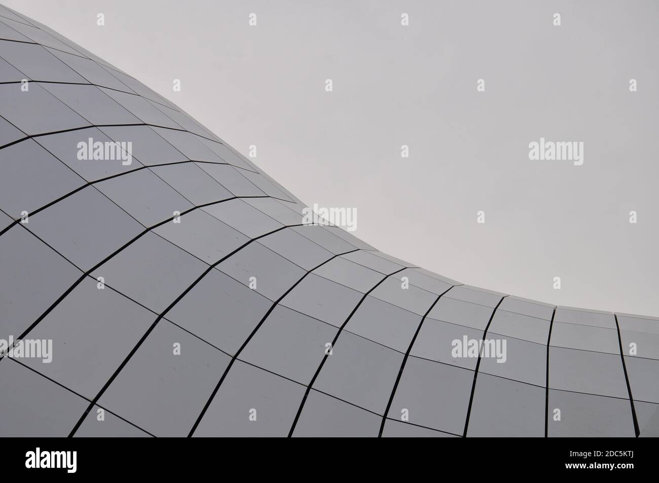 Curved glass ceiling hi-res stock photography and images - Alamy