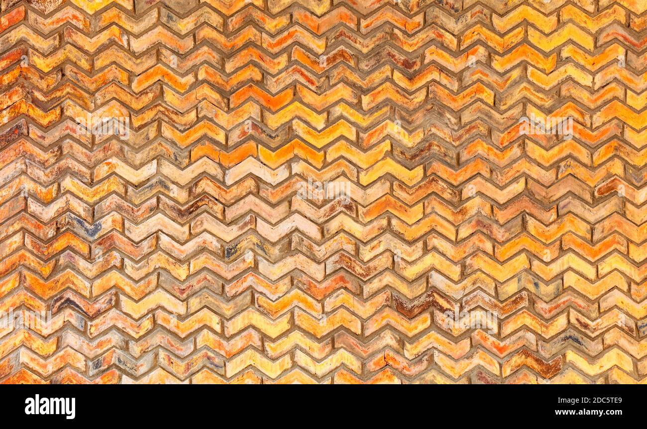 Wavy tile hi-res stock photography and images - Alamy