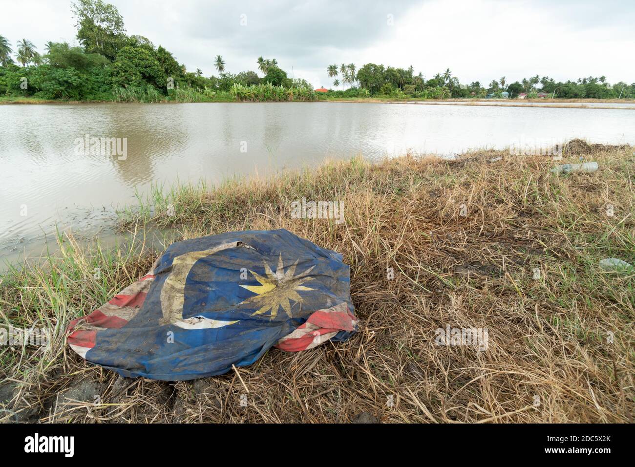Ragged flag hi-res stock photography and images - Alamy