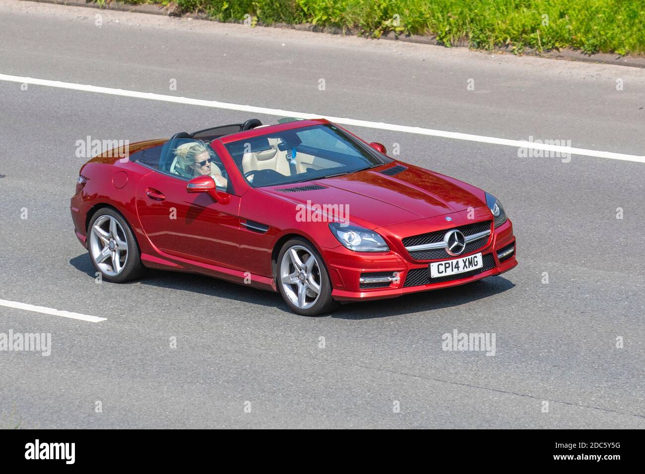 Mercedes benz open top sports cars hi-res stock photography and images ...