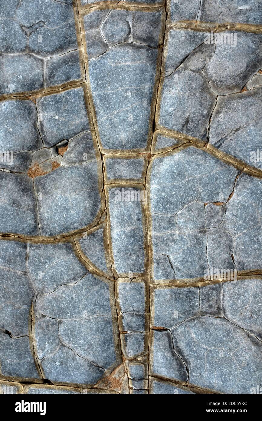 Cracked rock pattern hi-res stock photography and images - Alamy