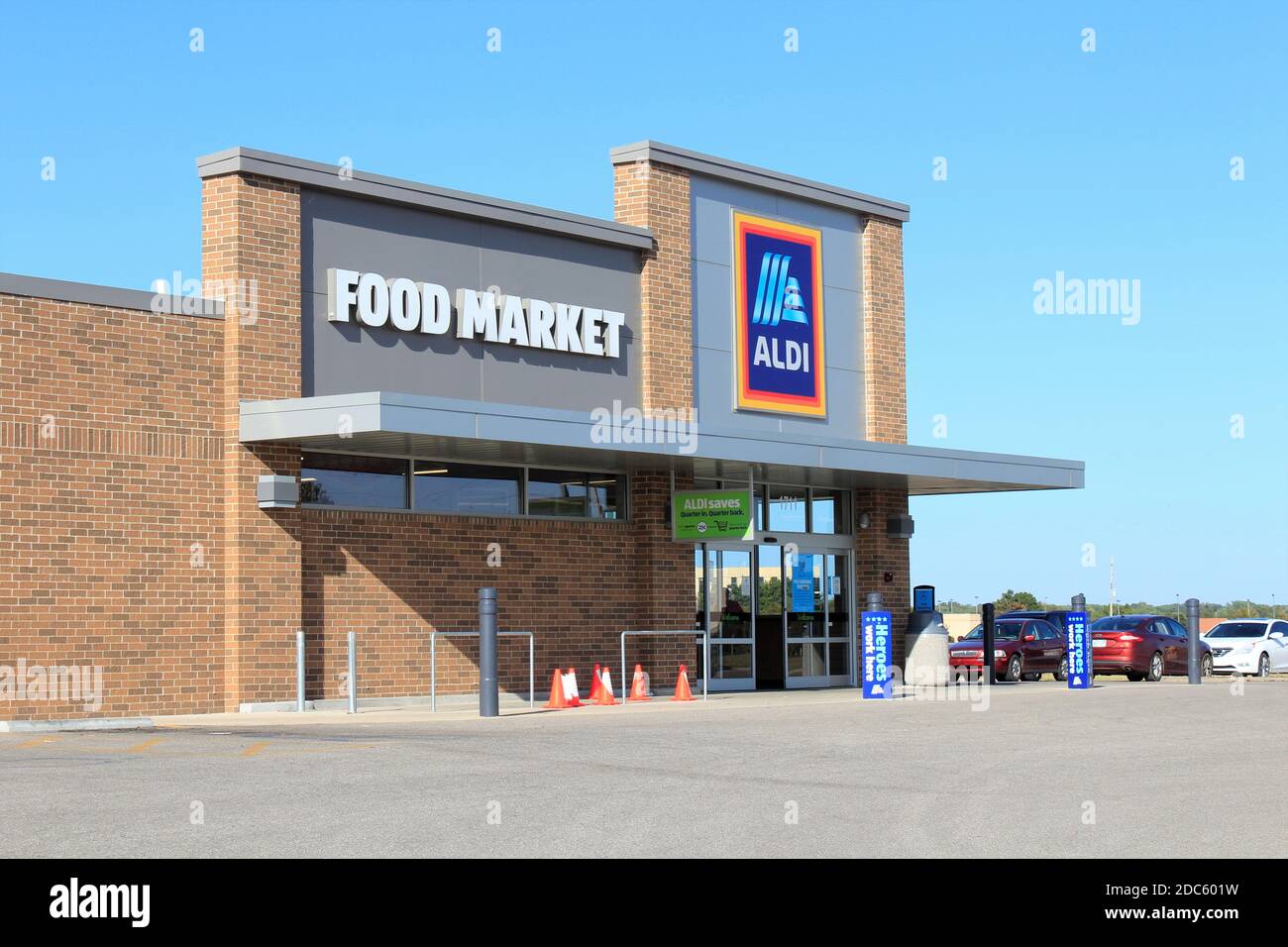 Aldi food market hi-res stock photography and images - Alamy