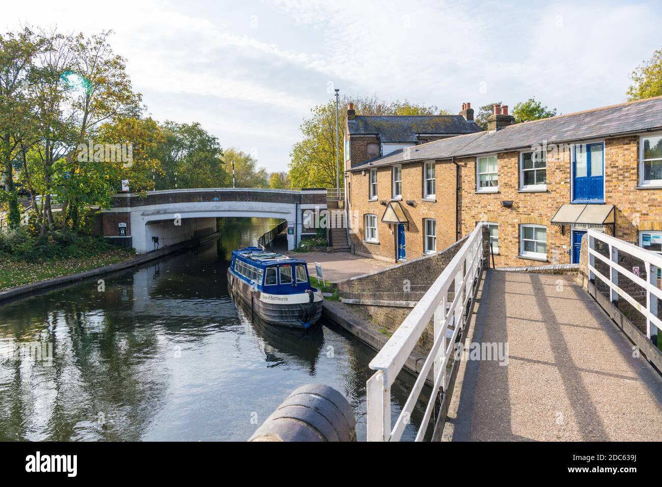 View of Batchworth Lock and Rickmansworth Waterways Trust Canal Centre ...