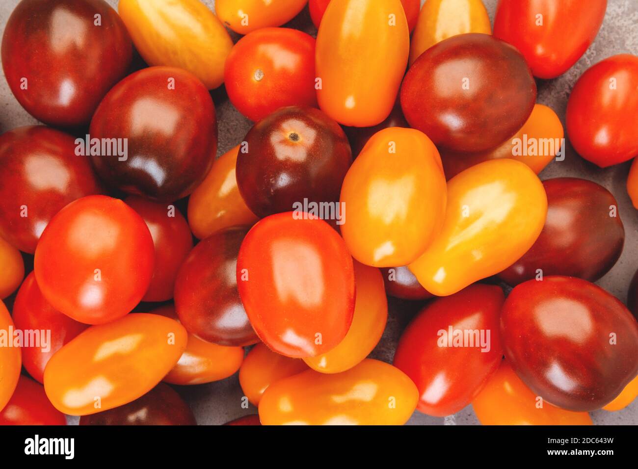 Tomatoes gray background hi-res stock photography and images - Alamy