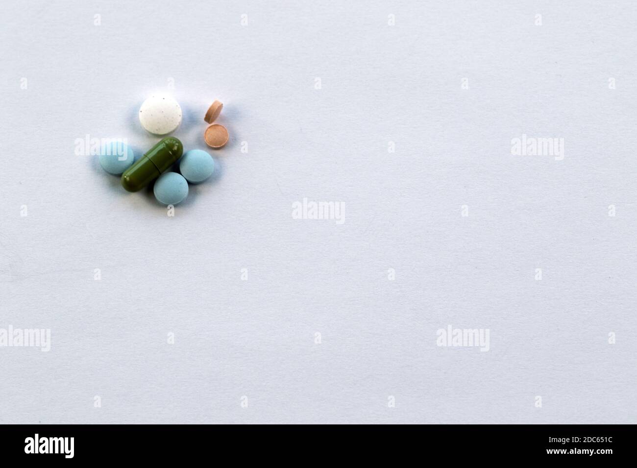 Drug set hi-res stock photography and images - Alamy