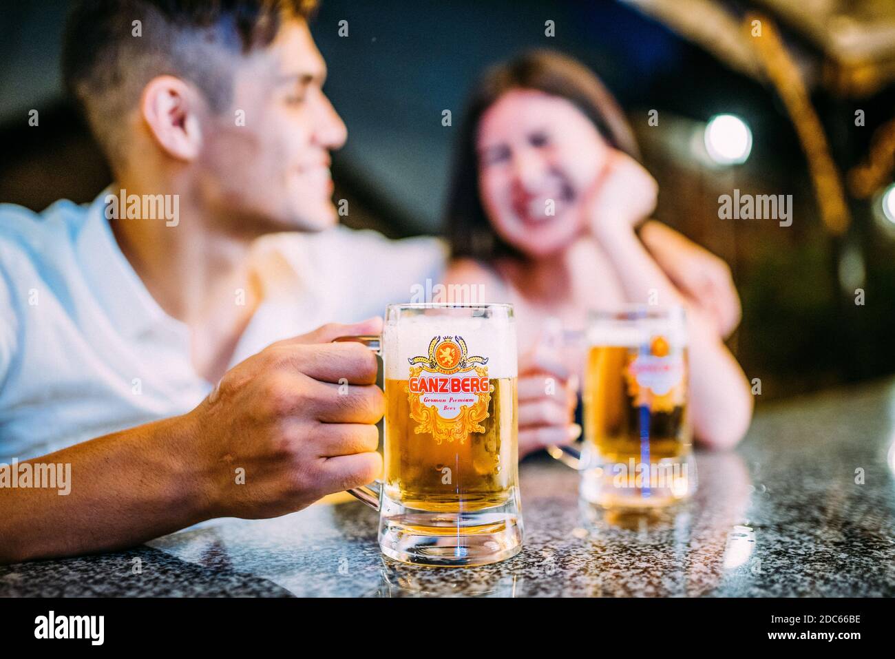 Beer party happy team life hi-res stock photography and images - Alamy