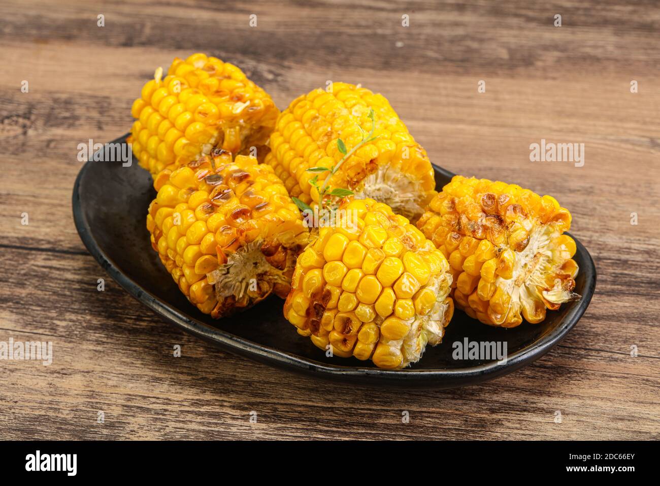Grilled hot corn with oil and salt Stock Photo - Alamy