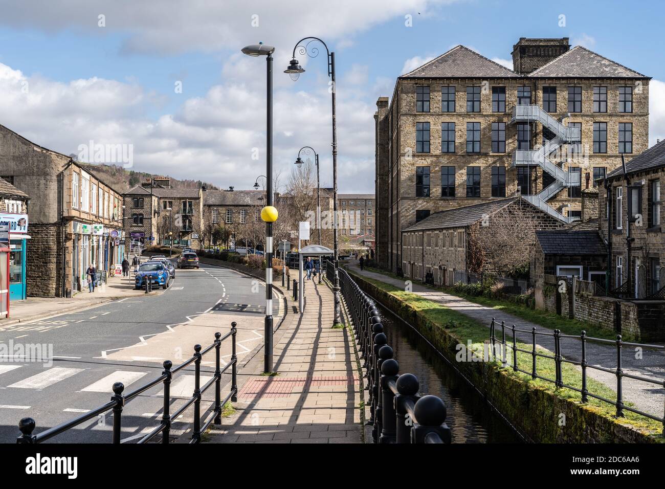 Slaithwaite canal hi-res stock photography and images - Alamy
