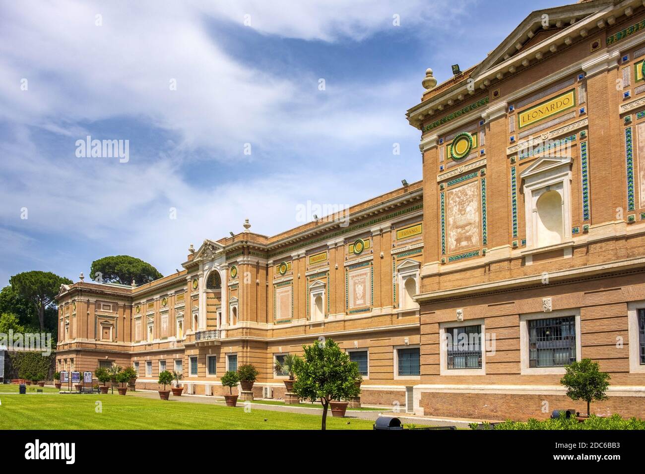 Pinacoteca vaticano hi-res stock photography and images - Alamy