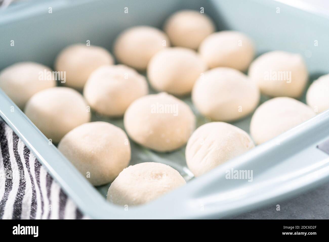 Premade dough hi-res stock photography and images - Alamy