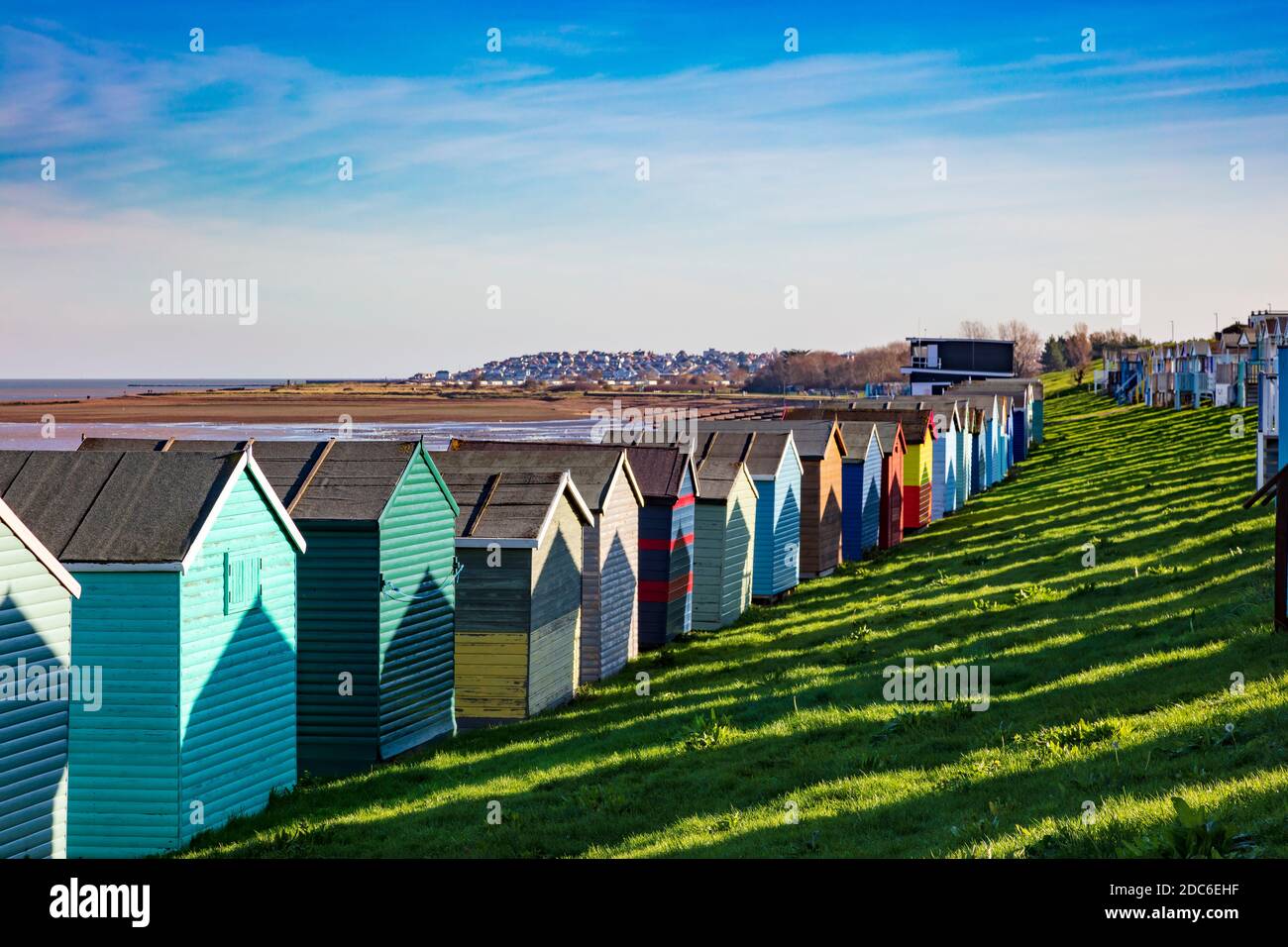Changing rooms cast hi-res stock photography and images - Alamy