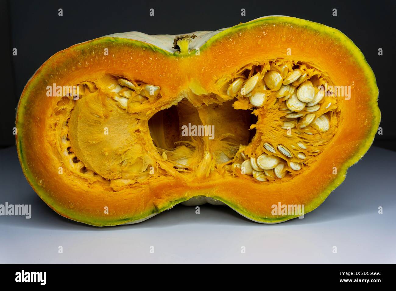 Half pumpkin hi-res stock photography and images - Alamy