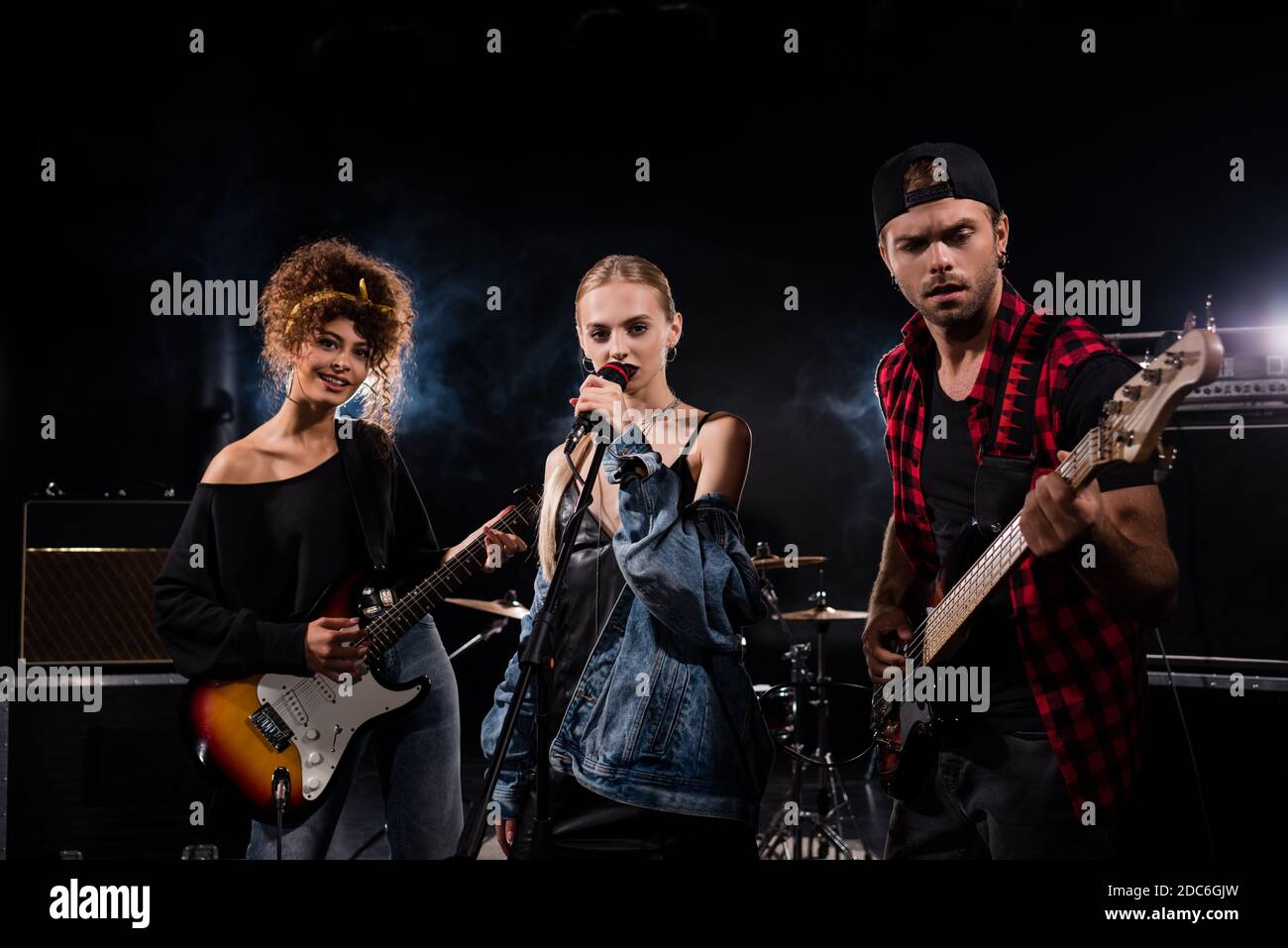 KYIV, UKRAINE - AUGUST 25, 2020: Female singer of rock band standing ...
