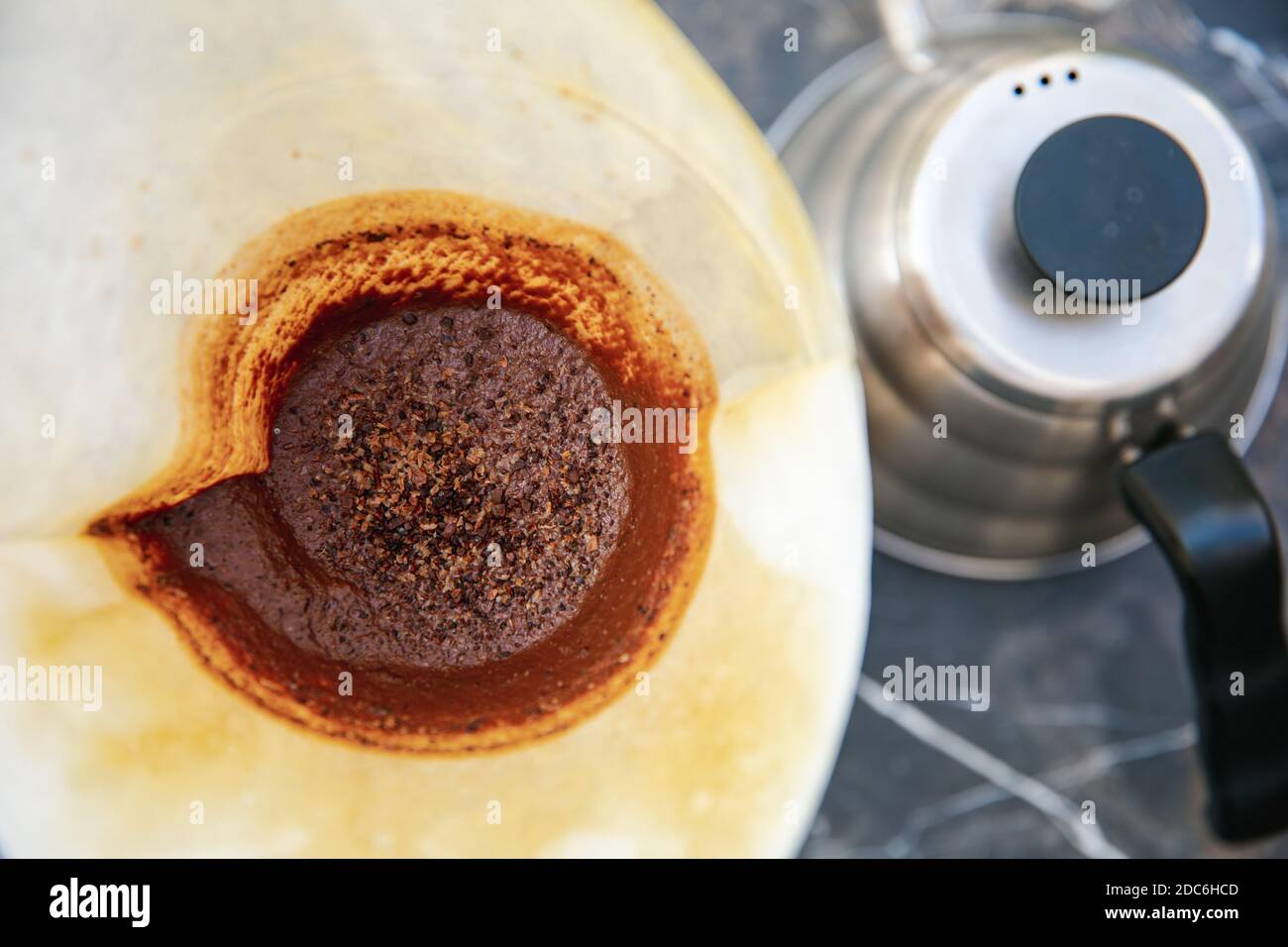 Chemex brewing hi-res stock photography and images - Alamy