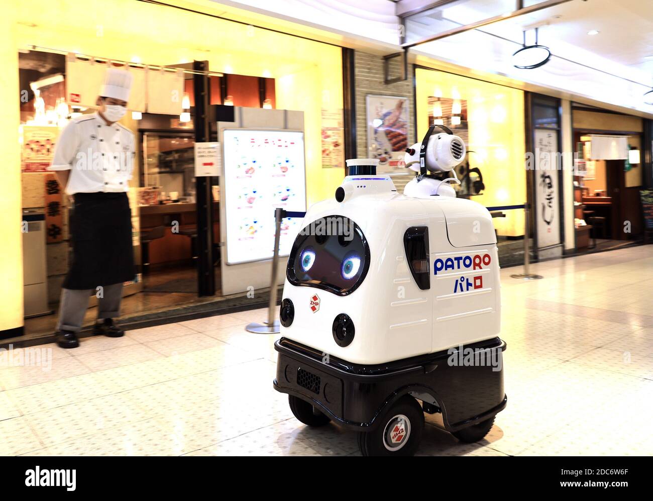 Tokyo, Japan. 19th Nov, 2020. Japanese robot venture ZMP's security ...