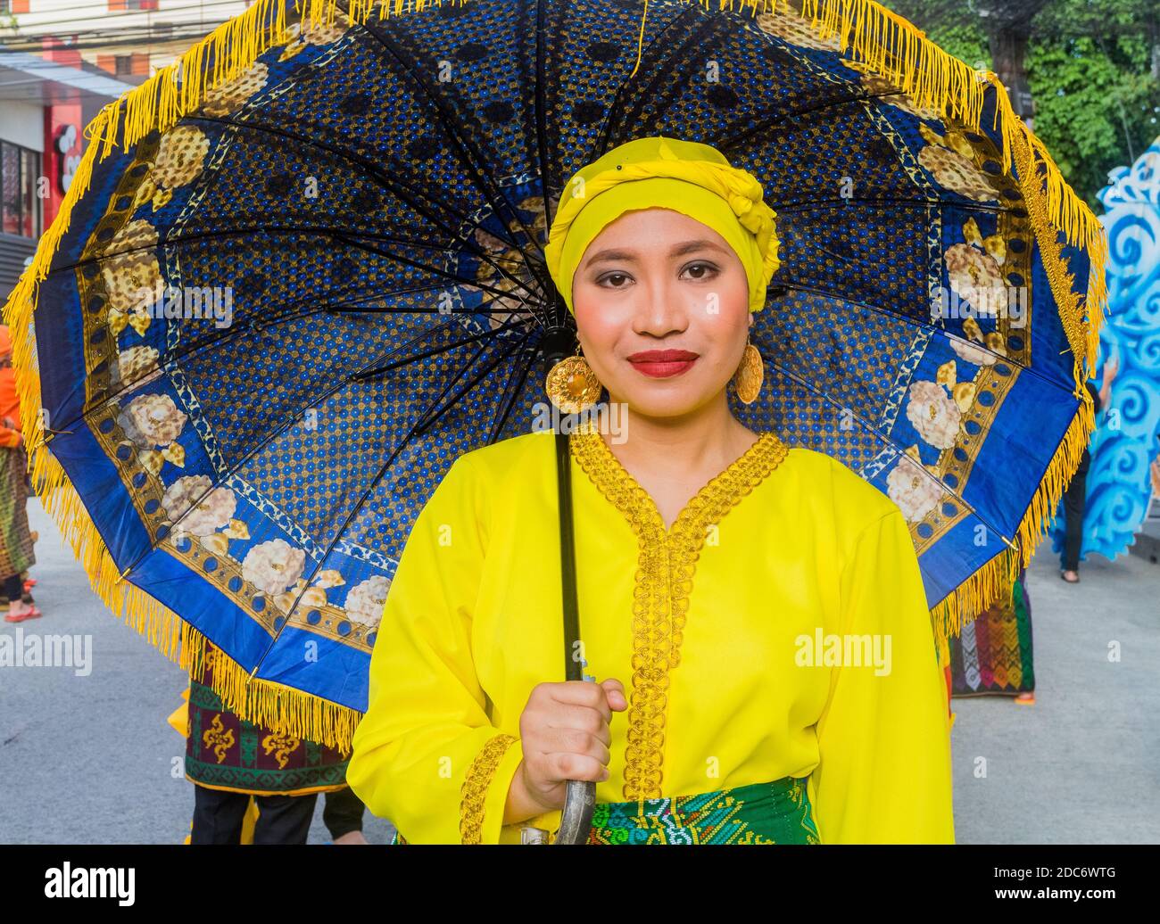 Participants and dancers at the Shariff Kabunsuan Festival in Cotabato ...
