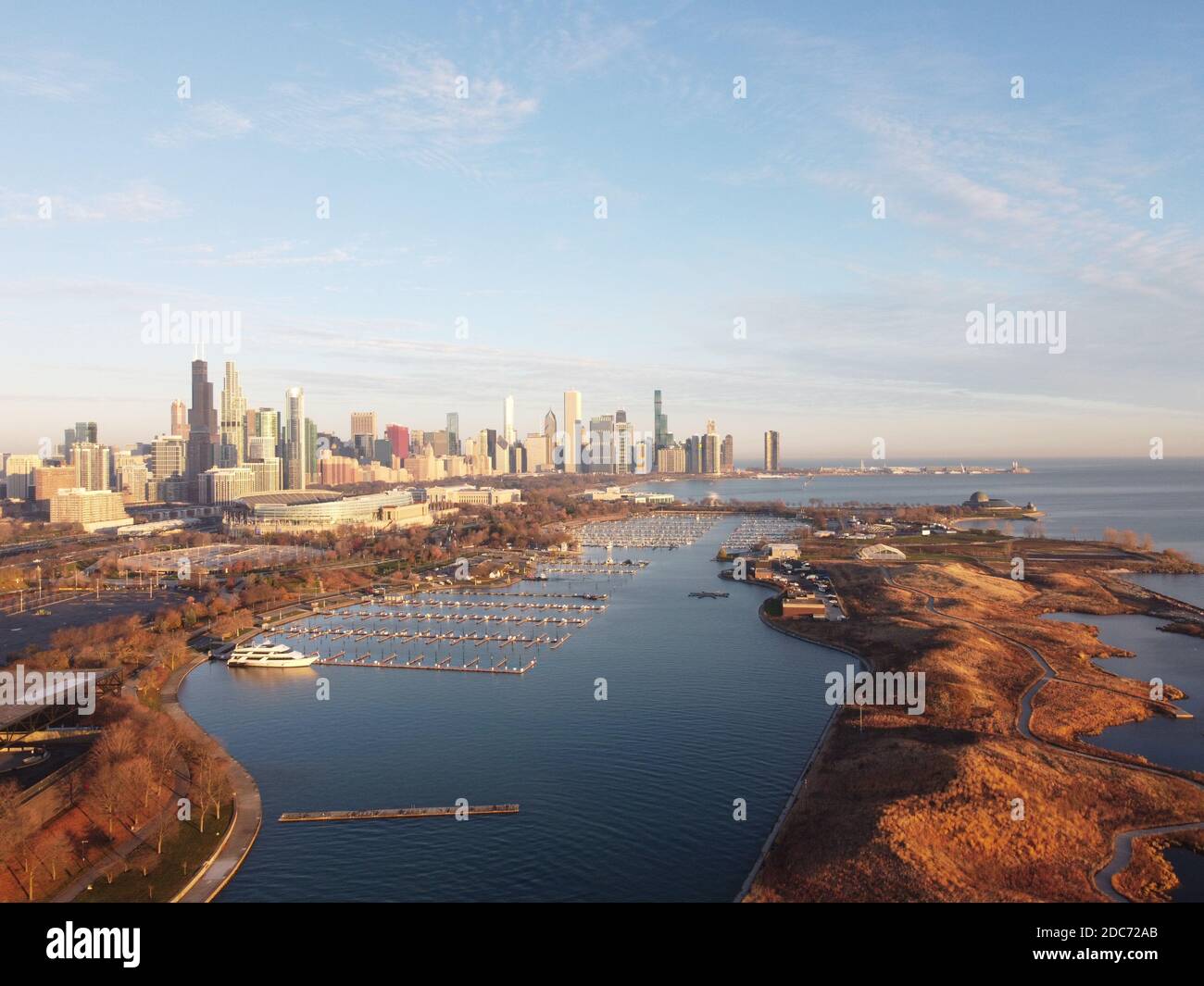 Chicago skyline aerial drone hi-res stock photography and images - Alamy