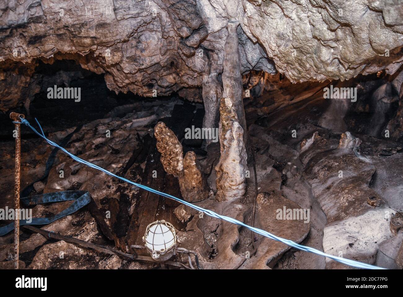 Inside a beautiful cave - close up of rocks Stock Photo - Alamy