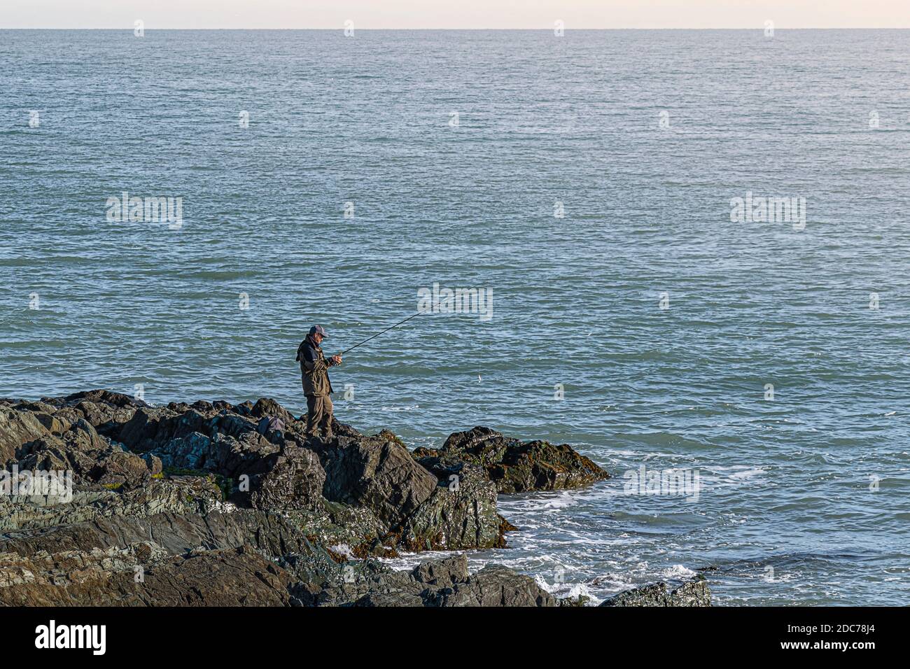 Fishing seafishing hi-res stock photography and images - Alamy