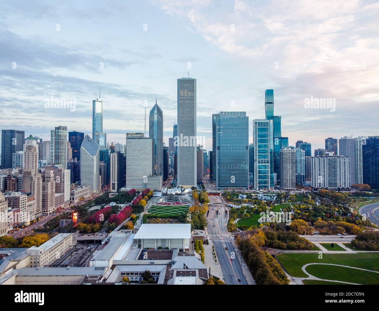 Aerial Pictures of the University of Chicago + Jackson Park Stock Photo ...