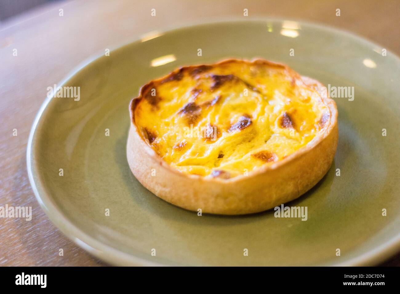 Cafe quiche hi-res stock photography and images - Alamy
