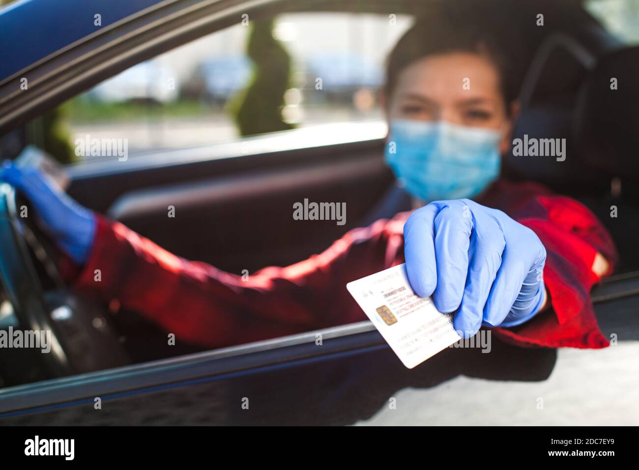 Id card driver hi-res stock photography and images - Alamy