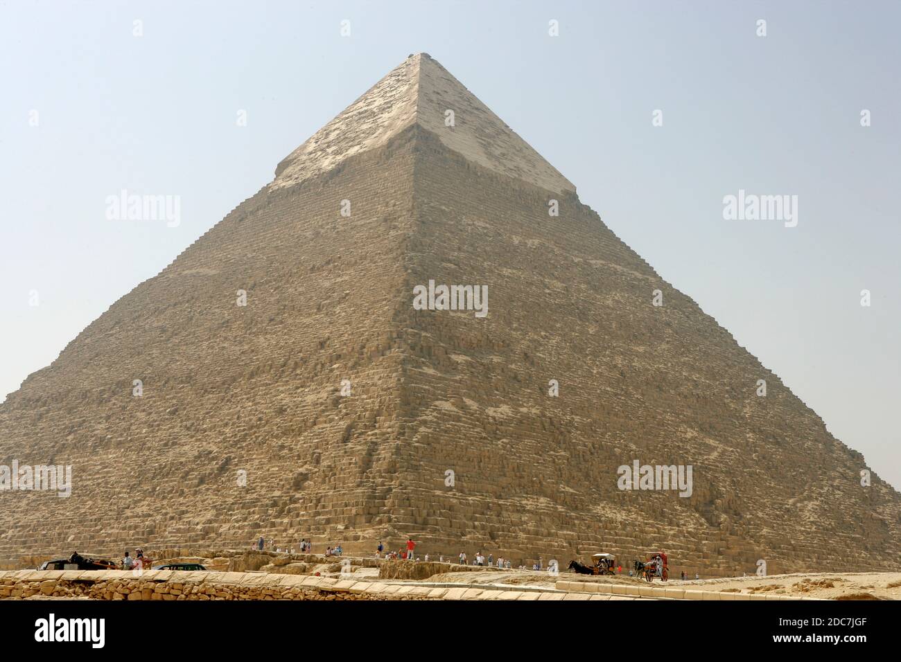 Egyptian burial tomb pyramid hi-res stock photography and images - Alamy