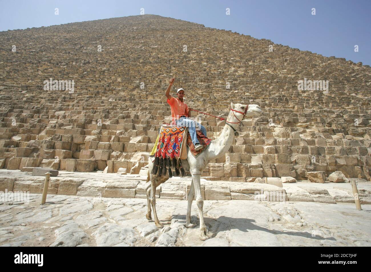 Pyramids nile gizeh egypt hi-res stock photography and images - Alamy