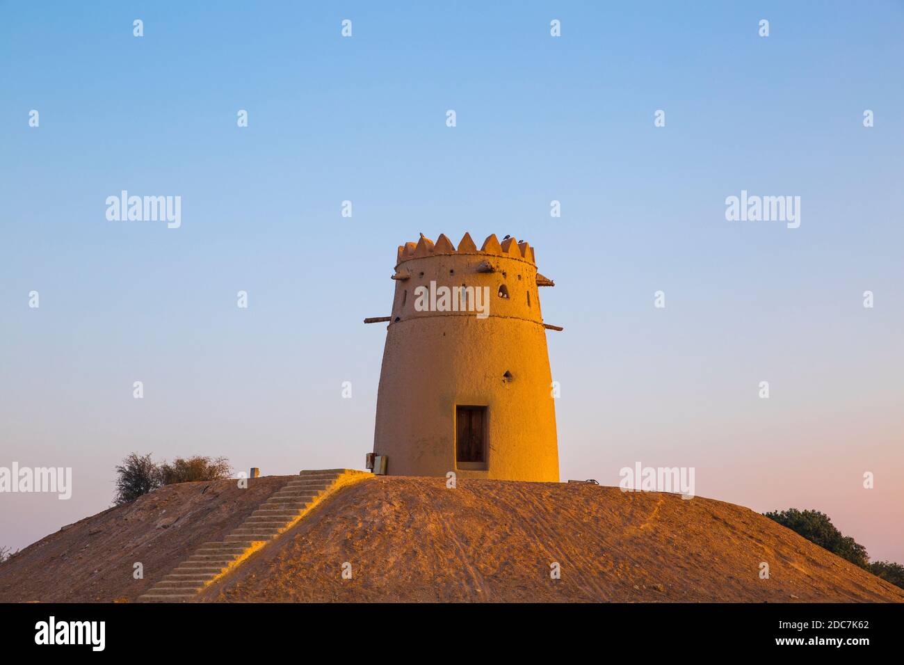 Hili tower al ain abu hi-res stock photography and images - Alamy
