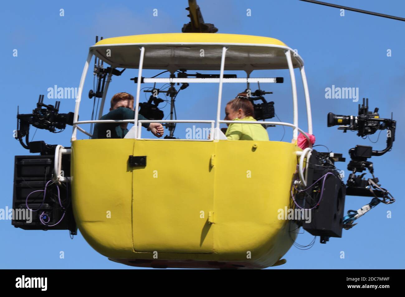 Coronation street cast Sam Aston and Gemini Winter filming cable car ...