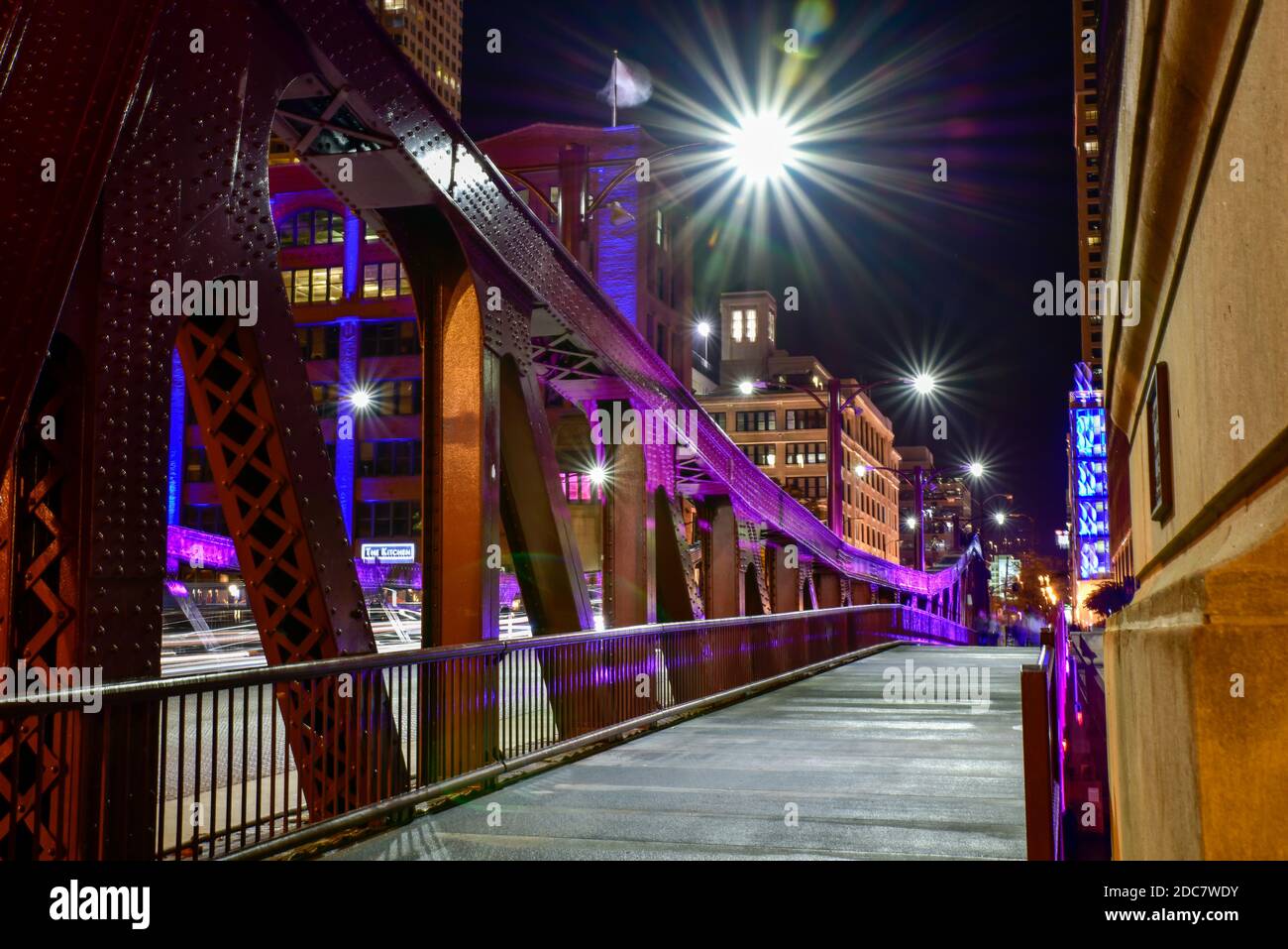 walking sidewalk path at night in the big city Stock Photo - Alamy