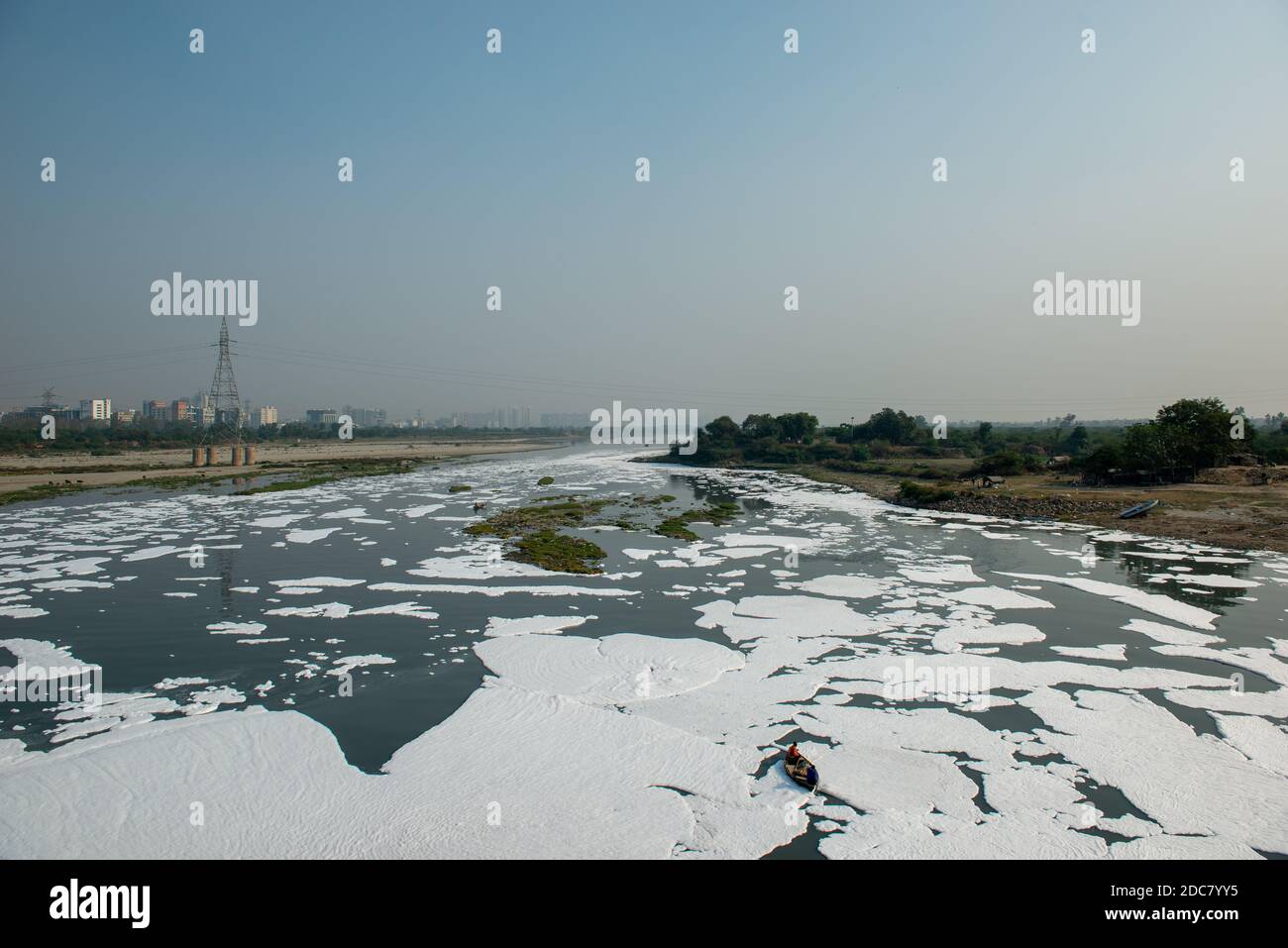 New Delhi, India. 19th Nov, 2020. A view of a polluted Yamuna river ...