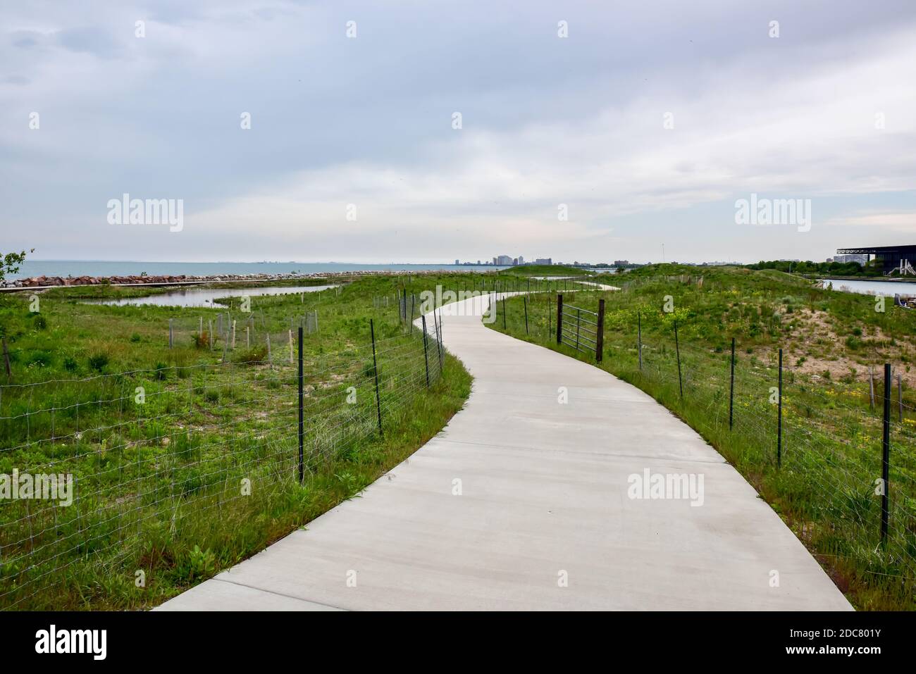 Empty spring trail hi-res stock photography and images - Alamy