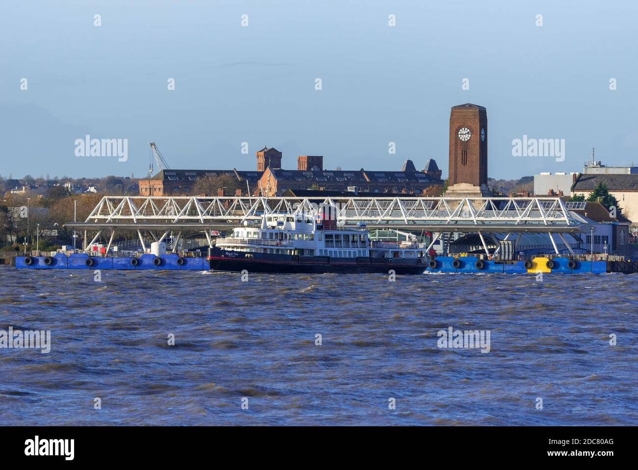 Mersey Ferries Seacombe ferry terminal with the ferry The Royal Iris of ...