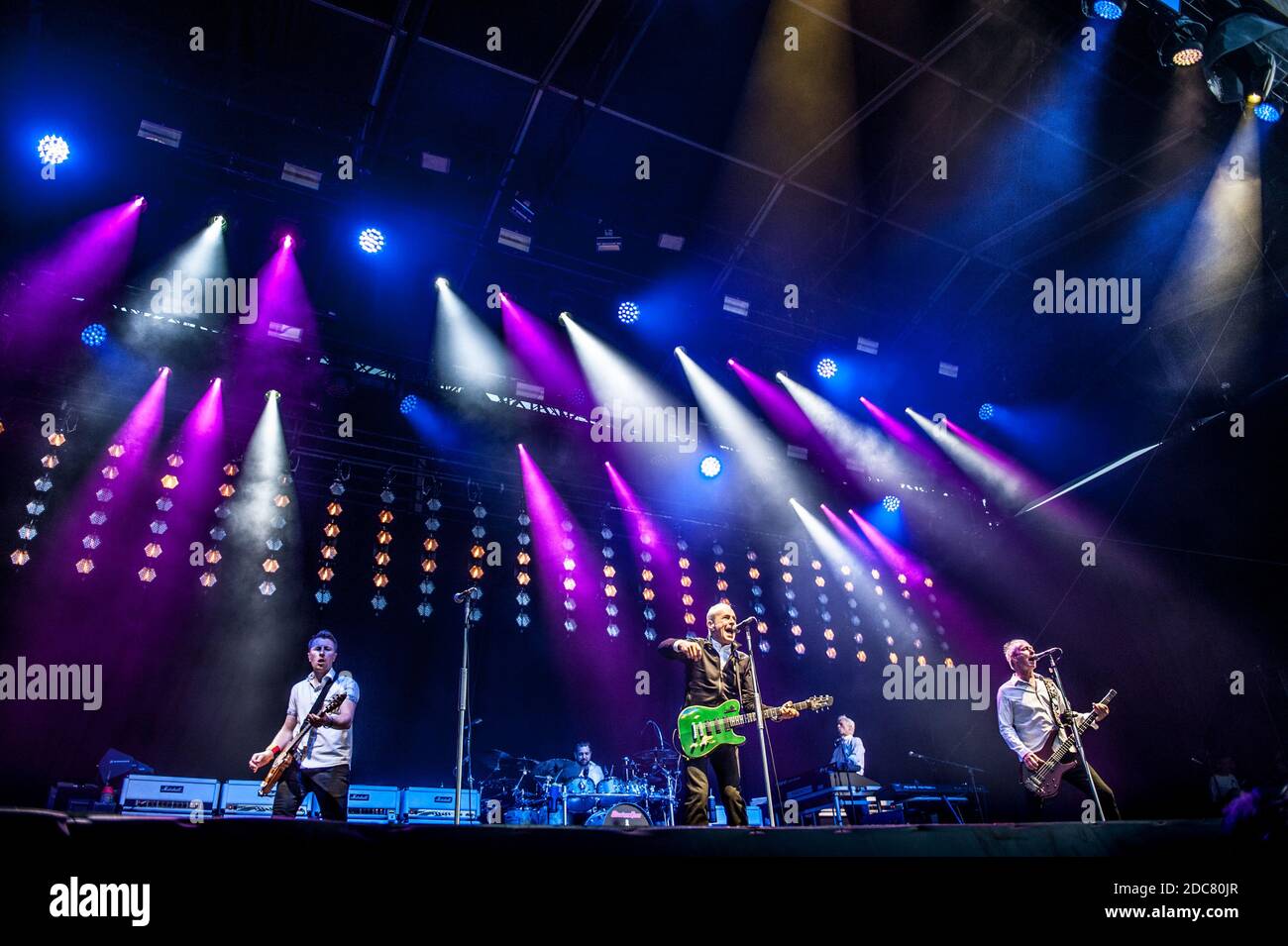 Status Quo Live Stock Photo - Alamy