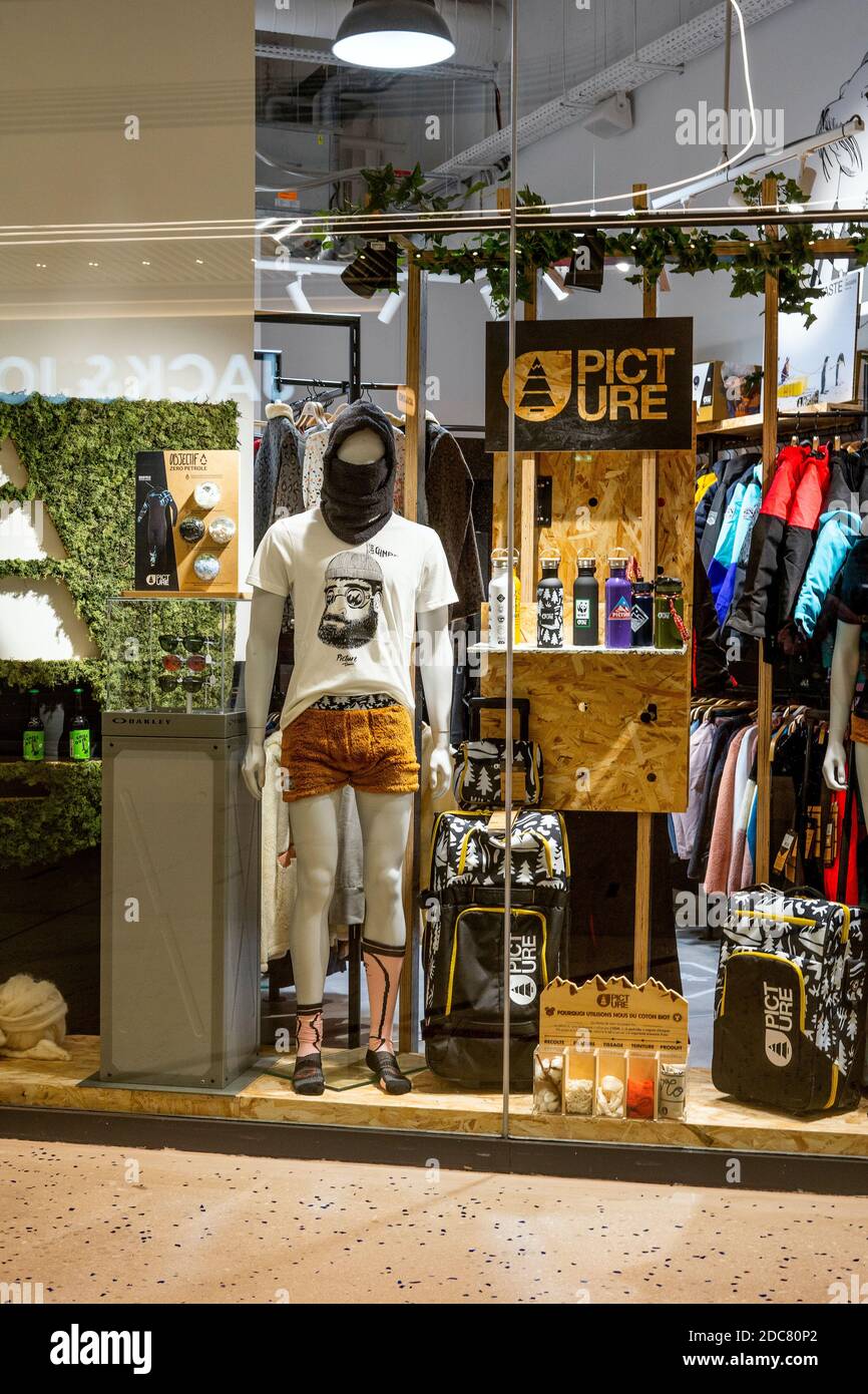 Saint-Laurent-du-Var, France. 12.11.2020 Fancy clothing on mannequin in ...