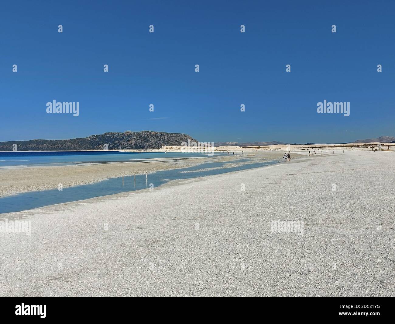 Wide white sand beach on Salda Lake Stock Photo - Alamy