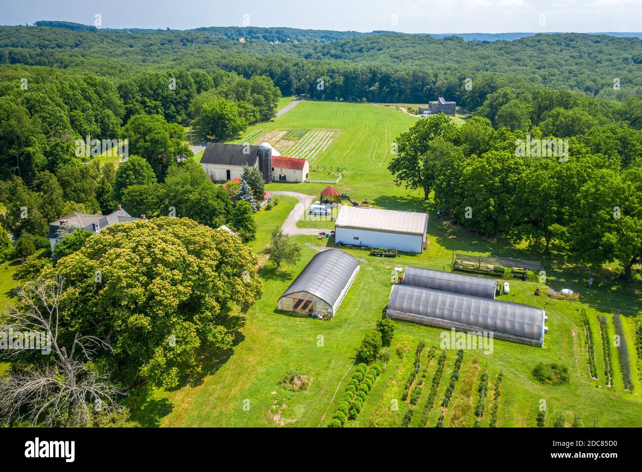 Aerial Farm Barn Buildings High Resolution Stock Photography and Images ...