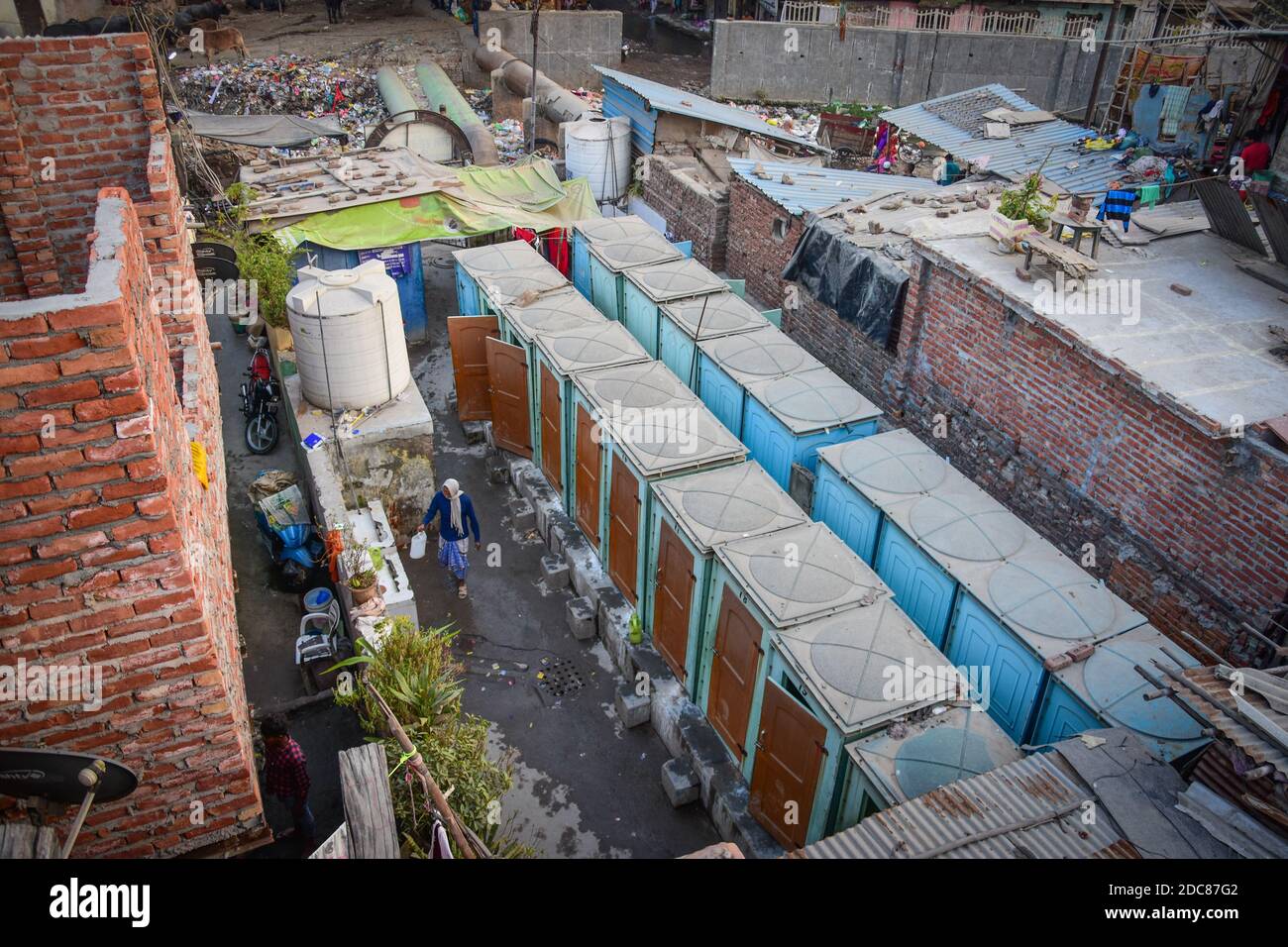 Public toilet in india hi-res stock photography and images - Alamy