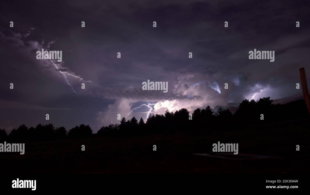 Landscape lightning thunderstorm hi-res stock photography and images ...