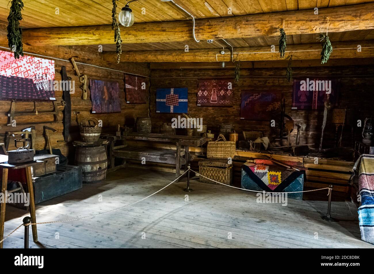Tchaikovsky museum park hi-res stock photography and images - Alamy