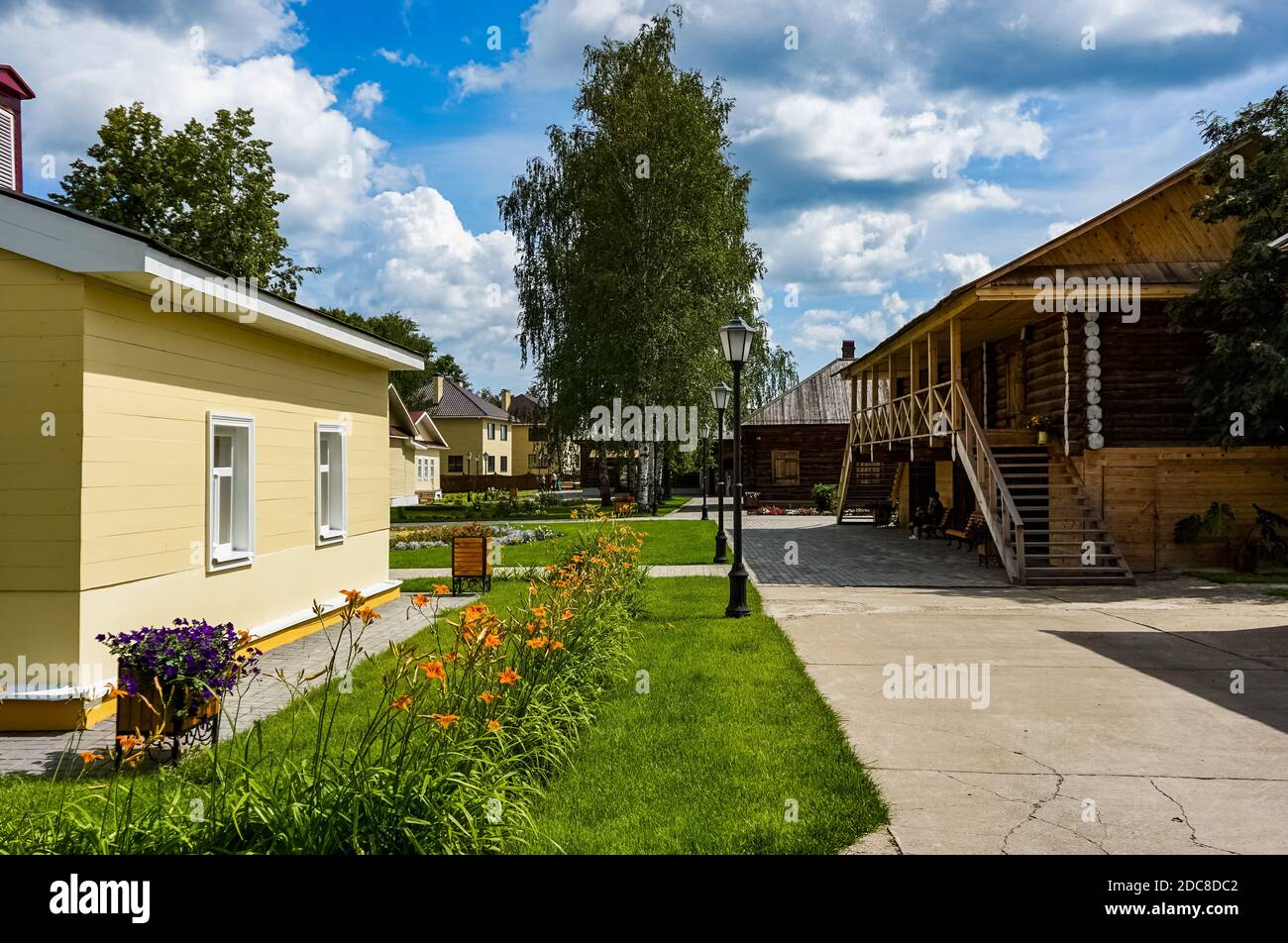 Tchaikovsky museum park hi-res stock photography and images - Alamy