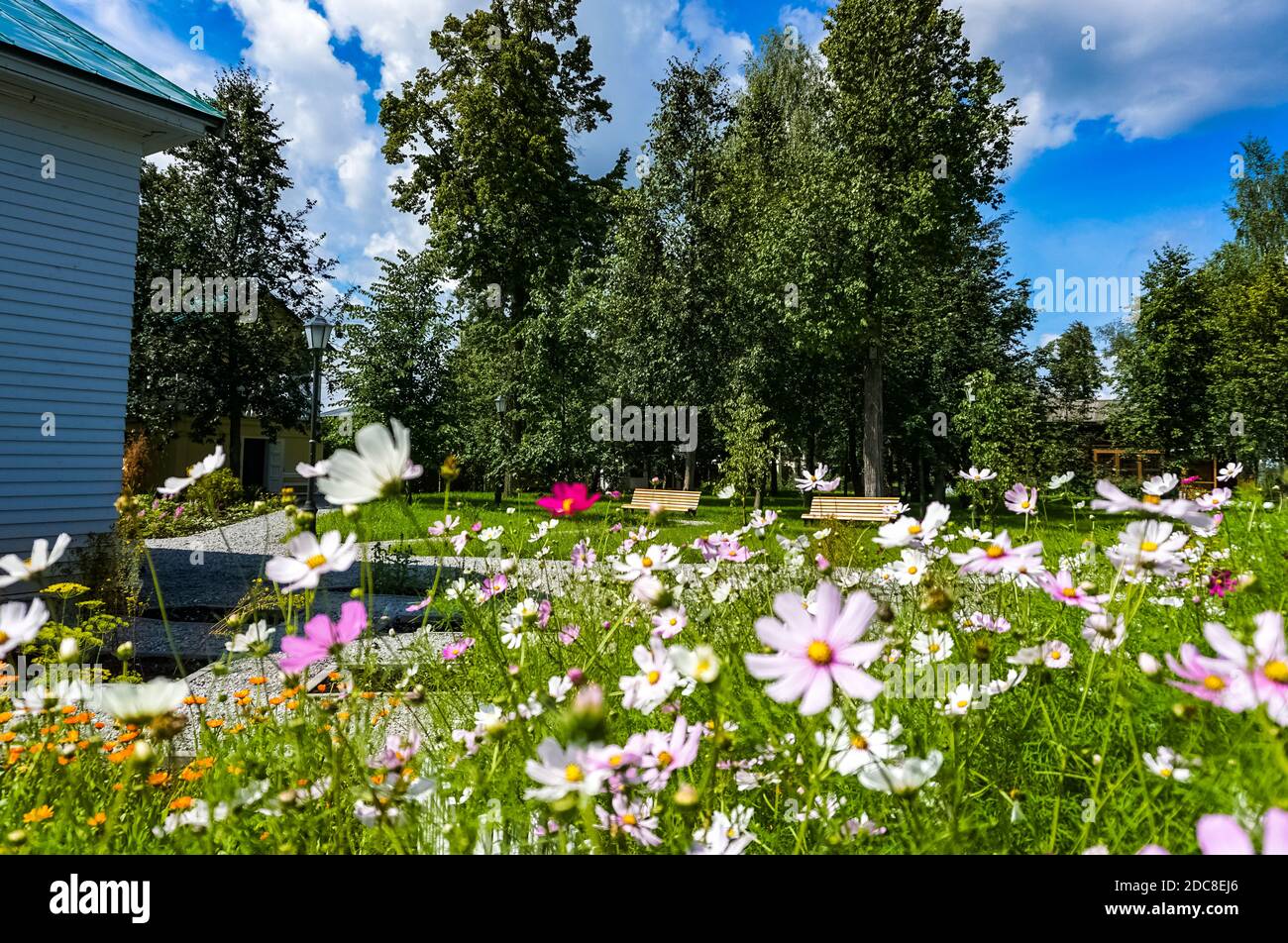 Tchaikovsky museum park hi-res stock photography and images - Alamy